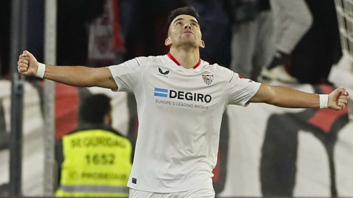 Video: el golazo de Marcos Acuña en la victoria del Sevilla