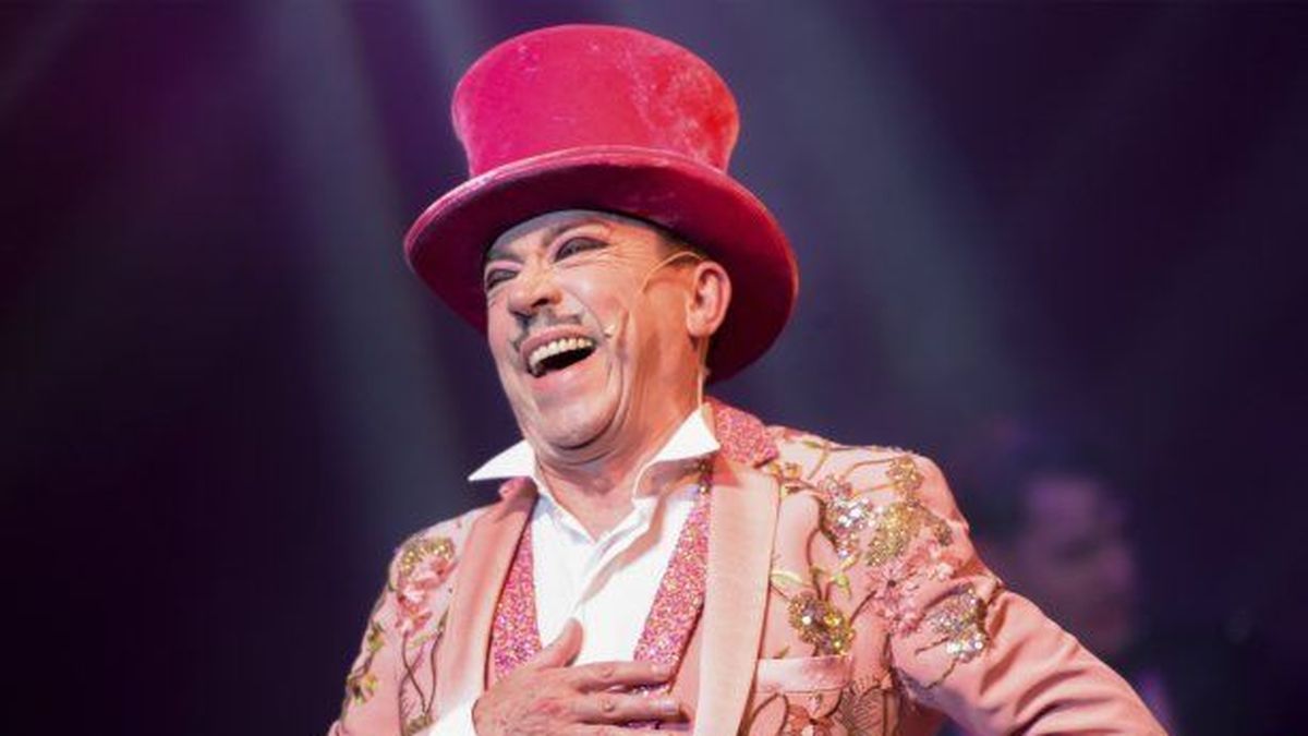 Pachano inició el espectáculo que marca su despedida del music hall