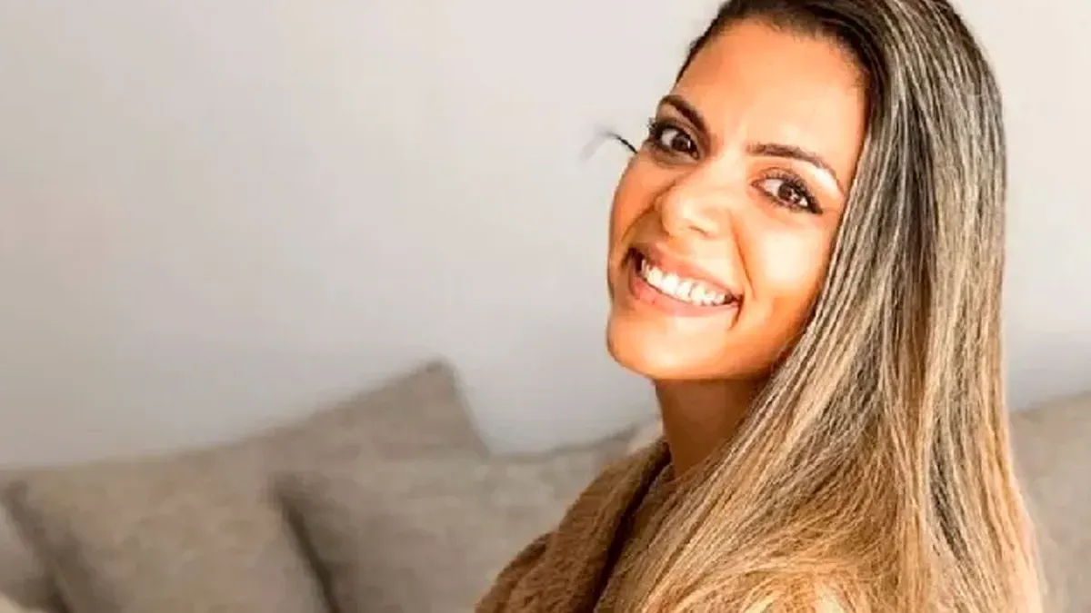 Belu Lucius posó con un imponente mensaje y una microbikini blanca que es ideal para el verano