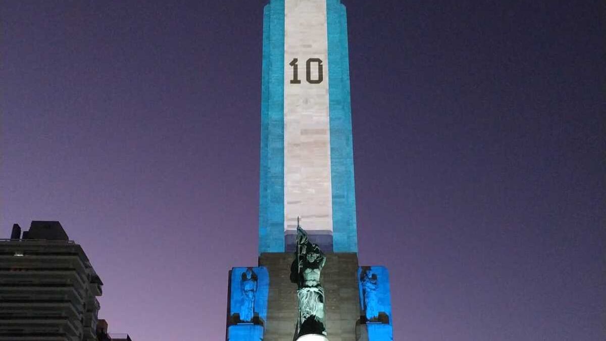 Video: impresionante proyección en el Monumento a la Bandera para ...