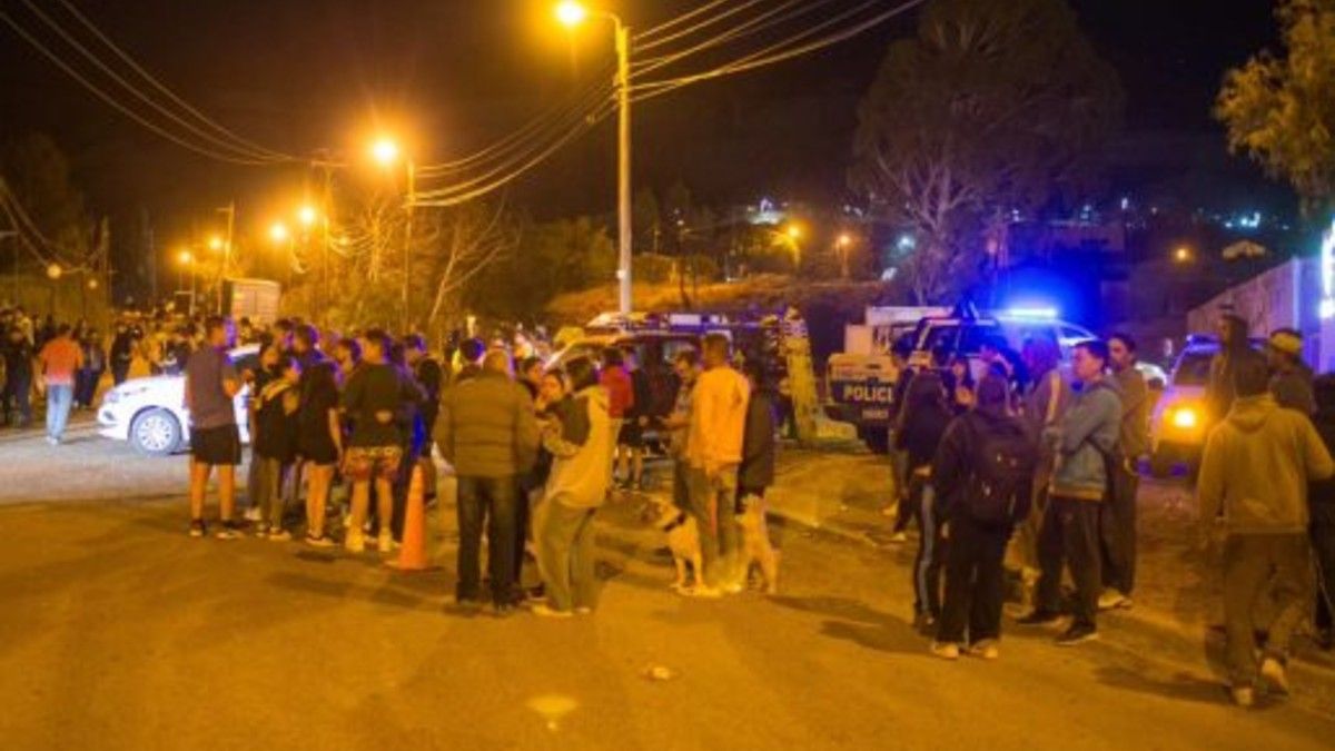 Dramática noche en Comodoro Rivadavia: un deslizamiento de tierras ...