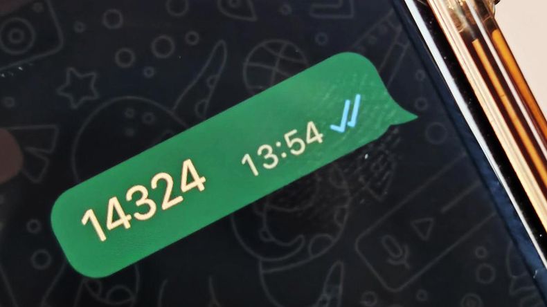 Qué significa que te envíen el número 14324 en Whatsapp