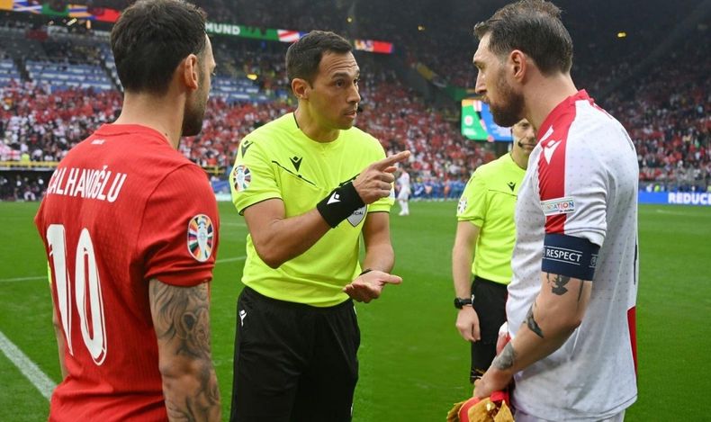 Eurocopa: el árbitro argentino Facundo Tello debutó en el triunfo de ...