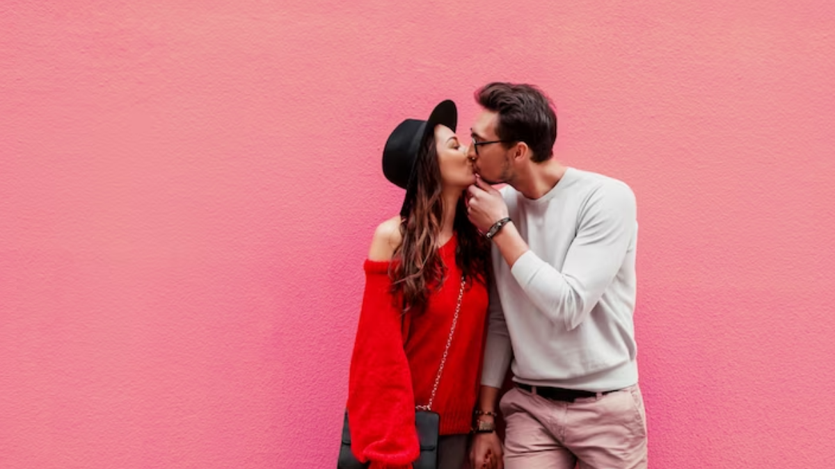 Descubren que los humanos ya se besaban hace 4.500 años