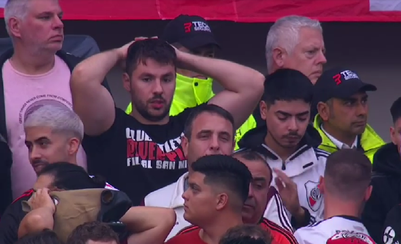 Muerte Del Hincha De River Los Videos De Las Cámaras De Seguridad Del