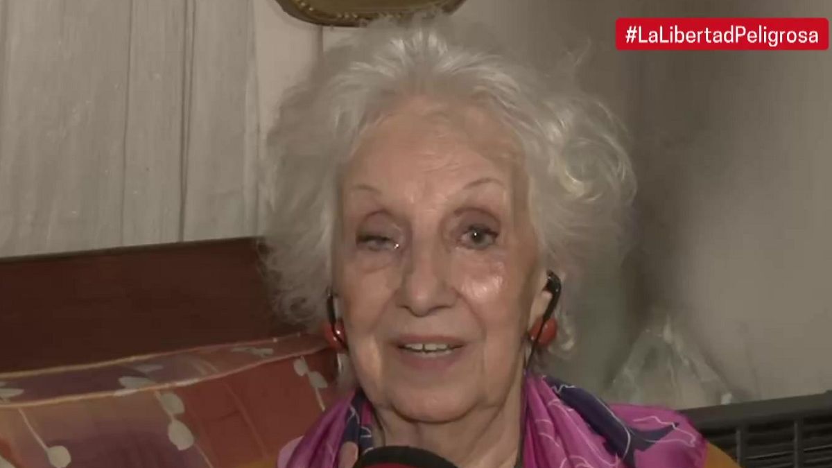 Estela de Carlotto: Milei es un personaje siniestro