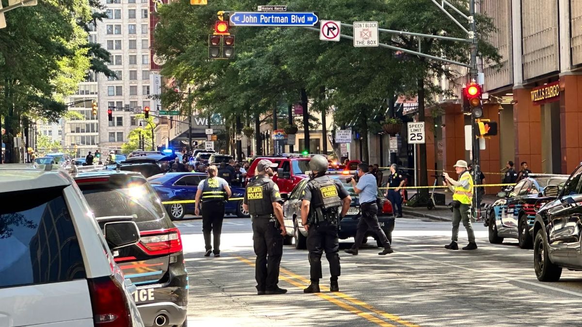 Pánico en Estados Unidos: balearon a cuatro personas en un centro ...
