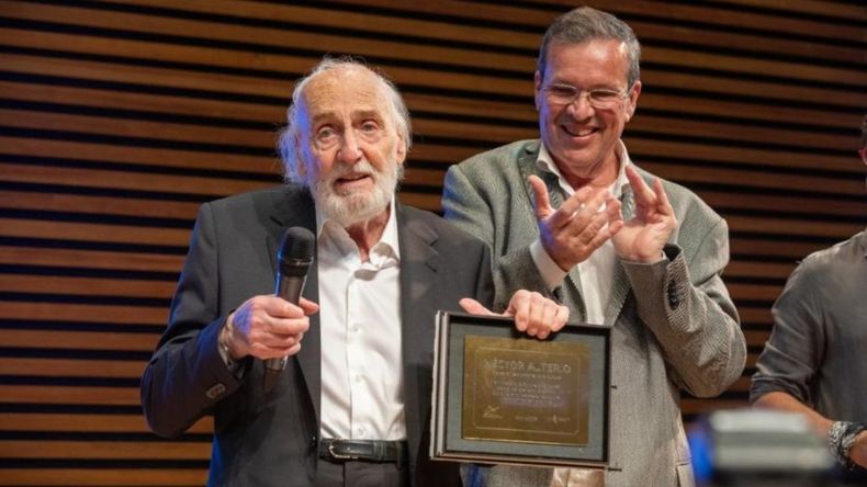 El emotivo reencuentro entre Héctor Alterio y Pepe Soriano