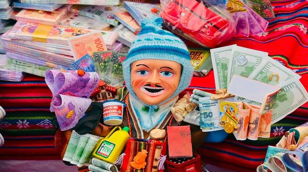Llega la Fiesta de la Alasita, con todo el color y las tradiciones de ... Llega la Fiesta de la Alasita, con todo el color y las tradiciones de ...