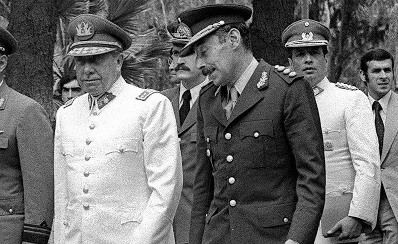 El Gobierno canceló dos condecoraciones que habían sido concedidas al ...