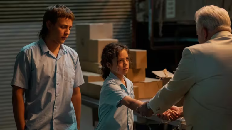 De qué se trata Chico come universo, la miniserie que es tendencia en ...