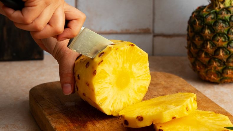 Esto le pasa al cuerpo si tomás jugo de ananá todos los días: todo lo ...