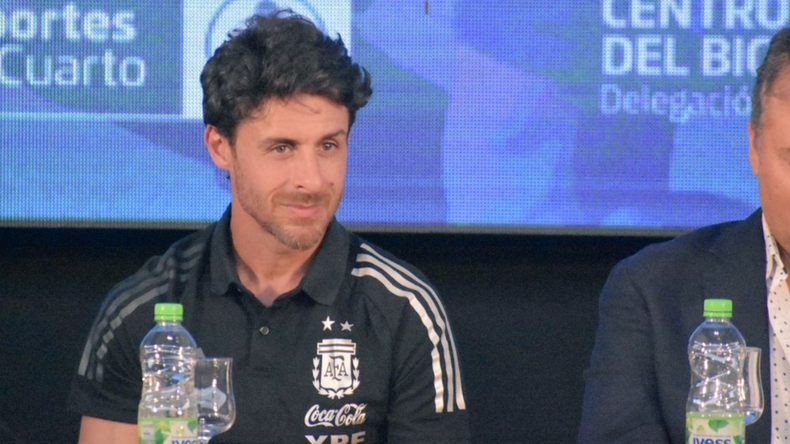 Pablo Aimar reveló por qué reaccionó así en el gol de Lionel Messi a México