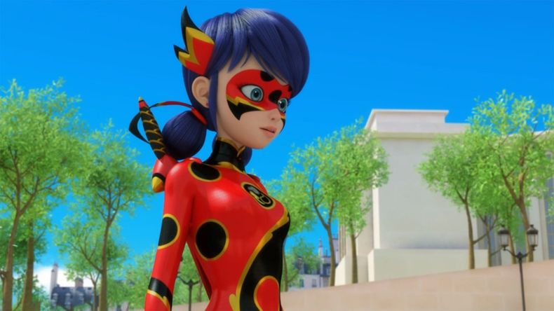Cómo se vería Ladybug si fuera una mujer real según la inteligencia ...