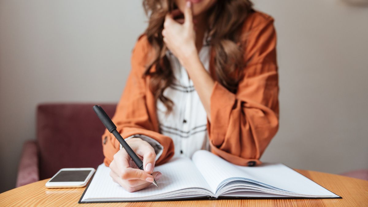 Cuándo se escribe más y cuándo mas