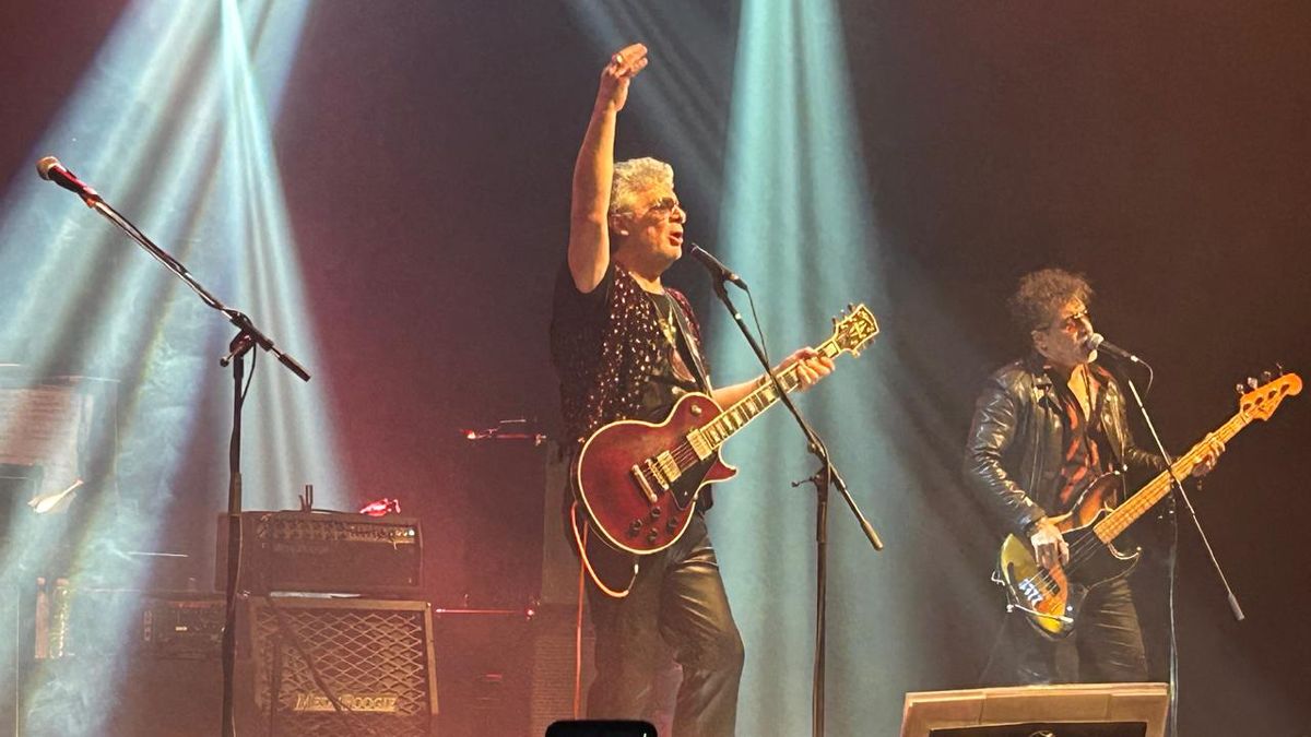 Juanse homenajeó a Pappo en una noche a puro rock y blues