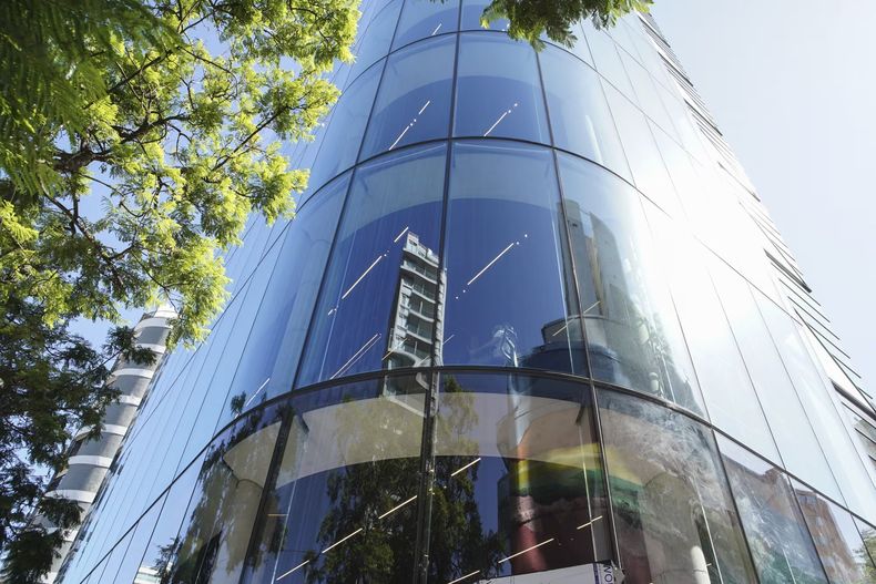 ¿Inspirado en Apple? Cuál es el edificio de Vicente López que tiene relación con la arquitectura ...