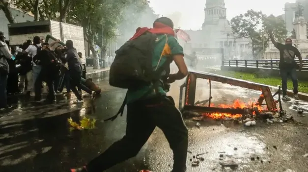 La FOTO que sacó Pablo Grillo en el MOMENTO del DISPARO durante la ...