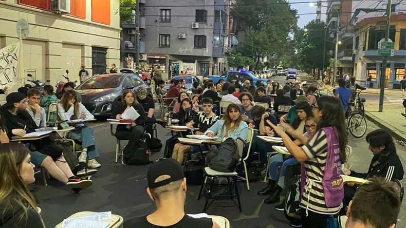 Realizarán un nuevo Cacerolazo Educativo en contra del vaciamiento de ...