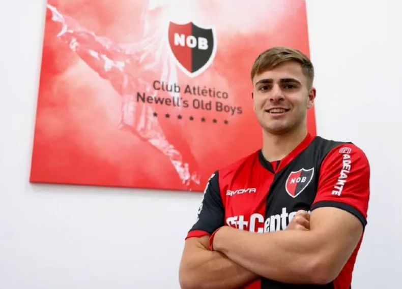 Un Messi firmó contrato para Newells e ilusiona a la Lepra