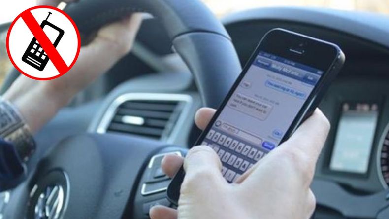 Qué multa podés recibir por mandar mensajes mientras manejas