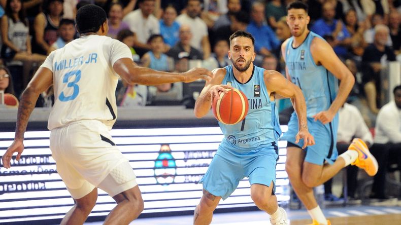Básquet: Argentina no pudo con Bahamas en el debut en el Preolímpico
