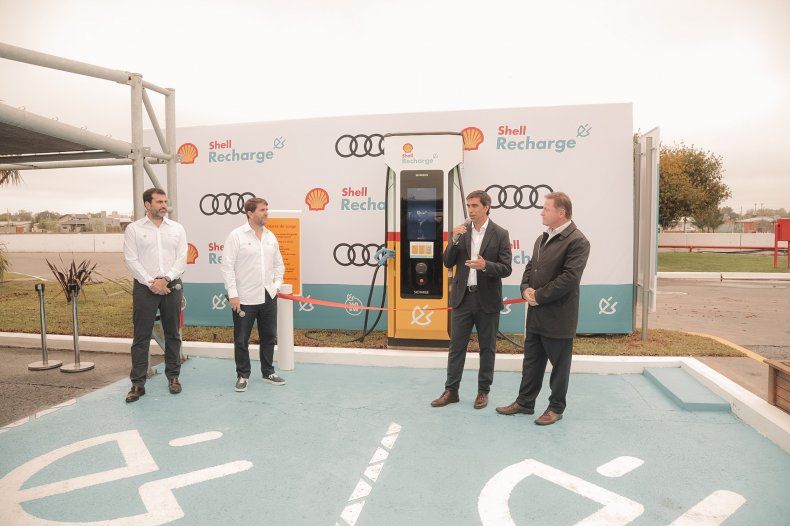 Audi y Shell instalarán 30 cargadores eléctricos en las principales ...