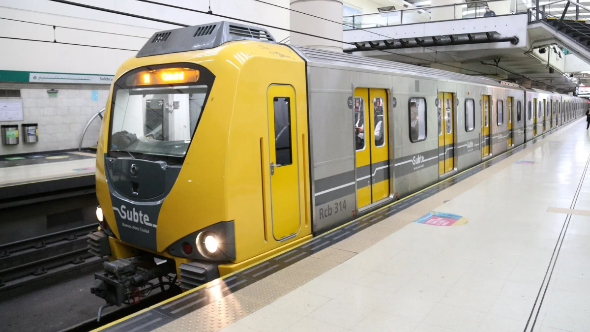 Terminó el paro de subtes y premetro: el servicio funciona con normalidad