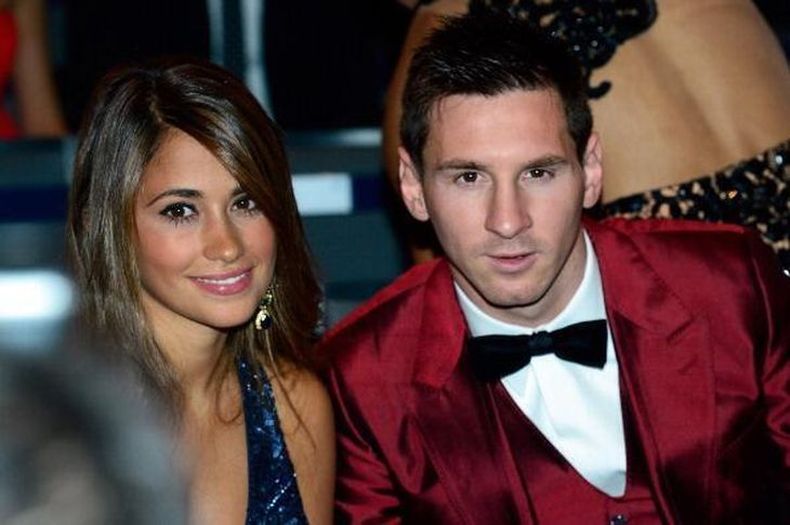 El look de Messi y su mujer, Antonella Roccuzzo, en el Balón de Oro