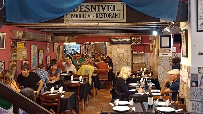 El restaurante barato de Buenos Aires que hace un rico sándwich de vacío