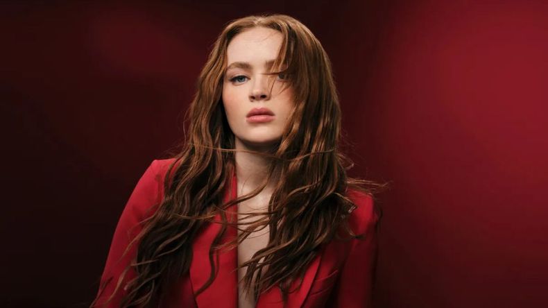 La IMPRESIONANTE TRANSFORMACIÓN de SADIE SINK de STRANGER THINGS ...