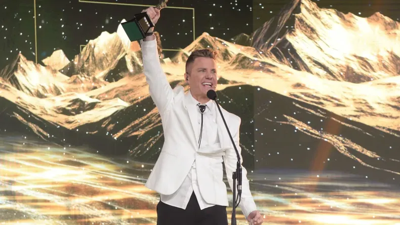 Quién conduce los premios Martín Fierro 2026 por TV y streaming