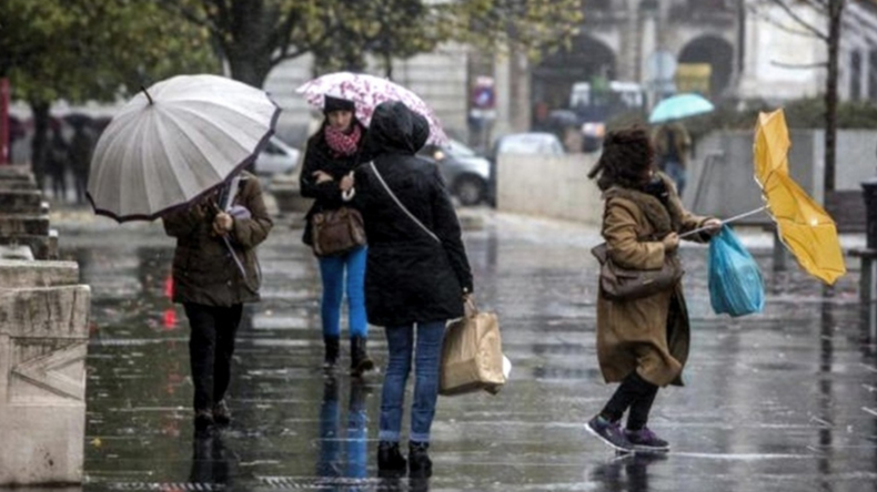 Alerta meteorológica roja por lluvias, viento y frío extremo en más de ...