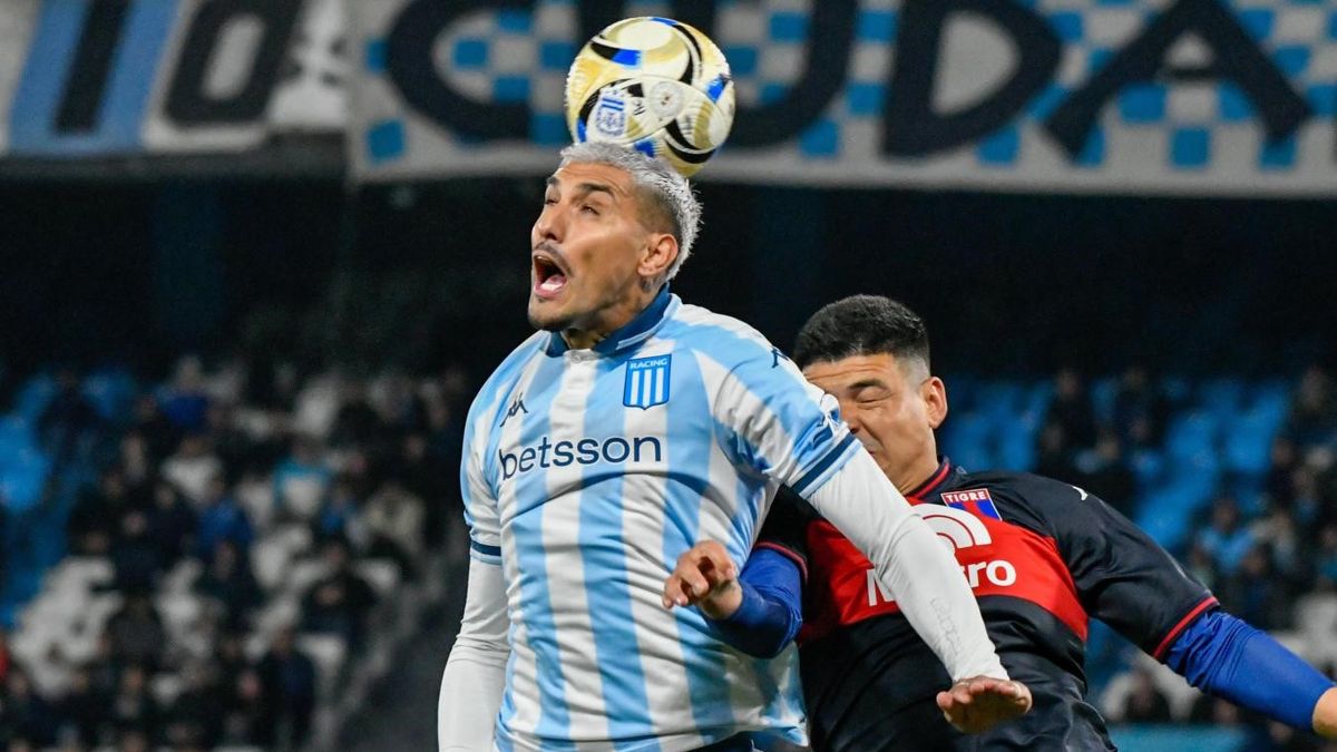 Racing perdió un partido insólito con Tigre por 2-1 y sigue sin ...