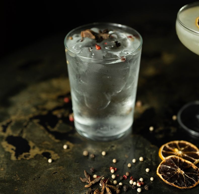 Las 5 barras con bartenders y tragos para sorprender a un amigo o a tu ...