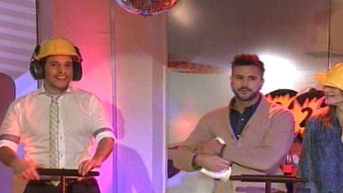 Rubias y futbolistas en celo; un contrato millonario y la más trucha de ...