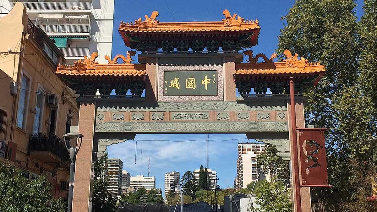 Las Fiestas, un momento ideal para recorrer el Barrio Chino