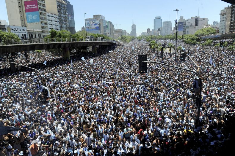 Fiesta, locura y delirio: así reflejó la prensa internacional el ...