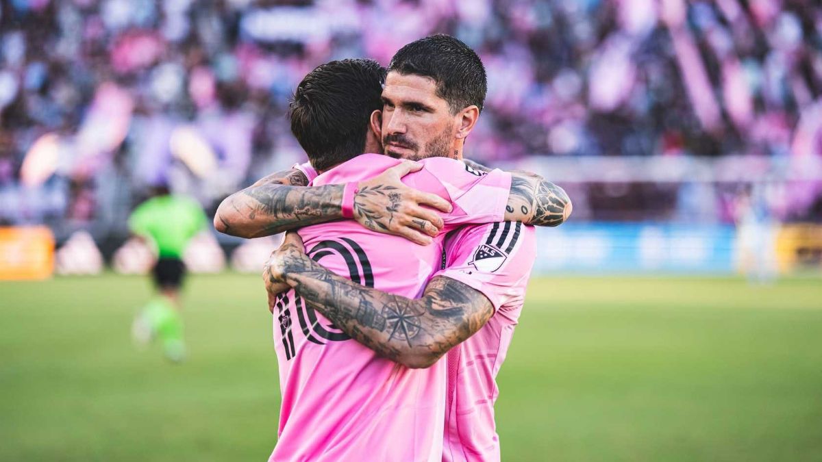 En el debut de Rodrigo De Paul y con dos asistencias de Lionel Messi ...