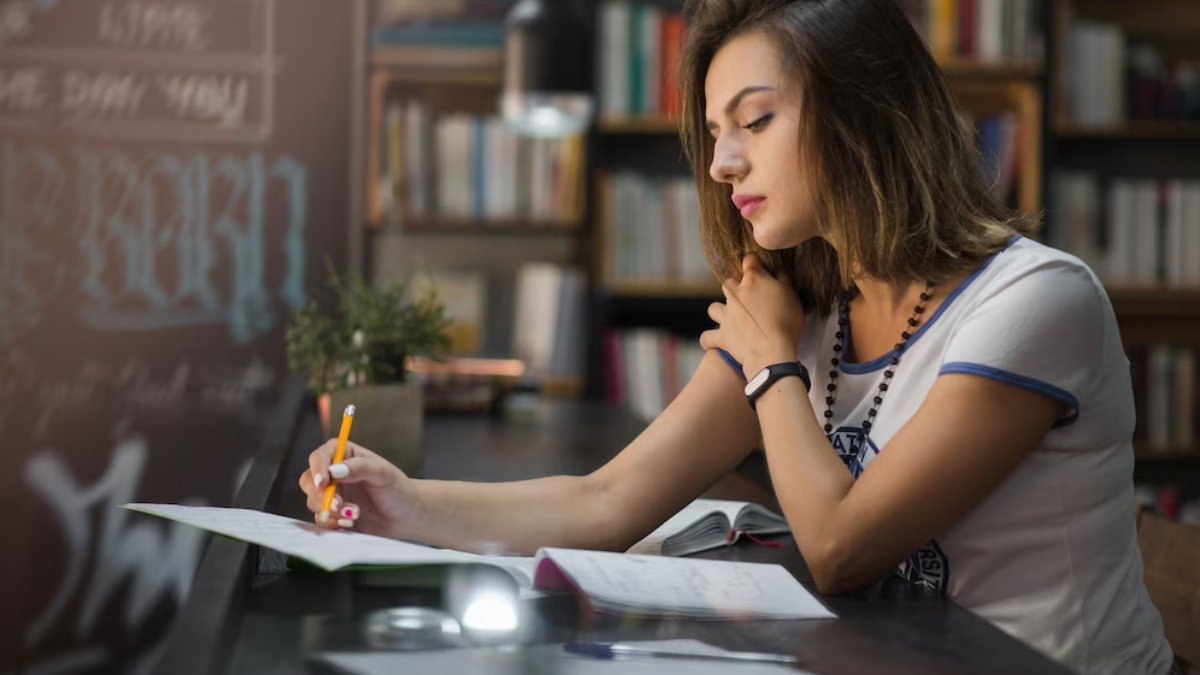 Cómo se escribe correctamente: traspirar o transpirar