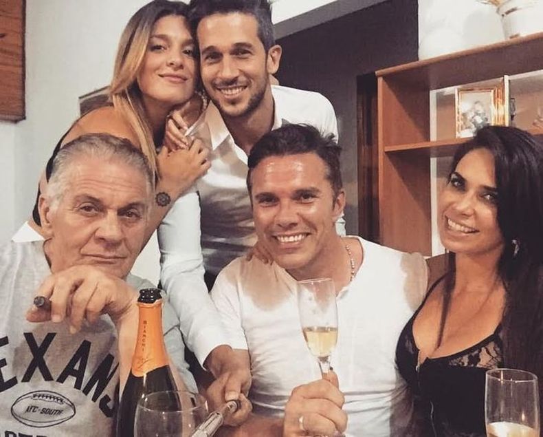 Conocé al nuevo novio cantante de Sabrina Ravelli que presentó en Navidad