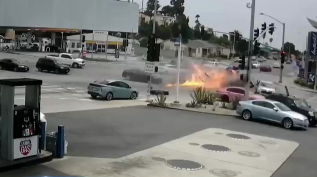 Impactante video: cinco muertos por un brutal choque a toda velocidad