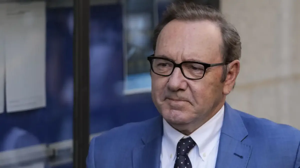 Kevin Spacey confesó ante la justicia que tuvo que reprimir su ...