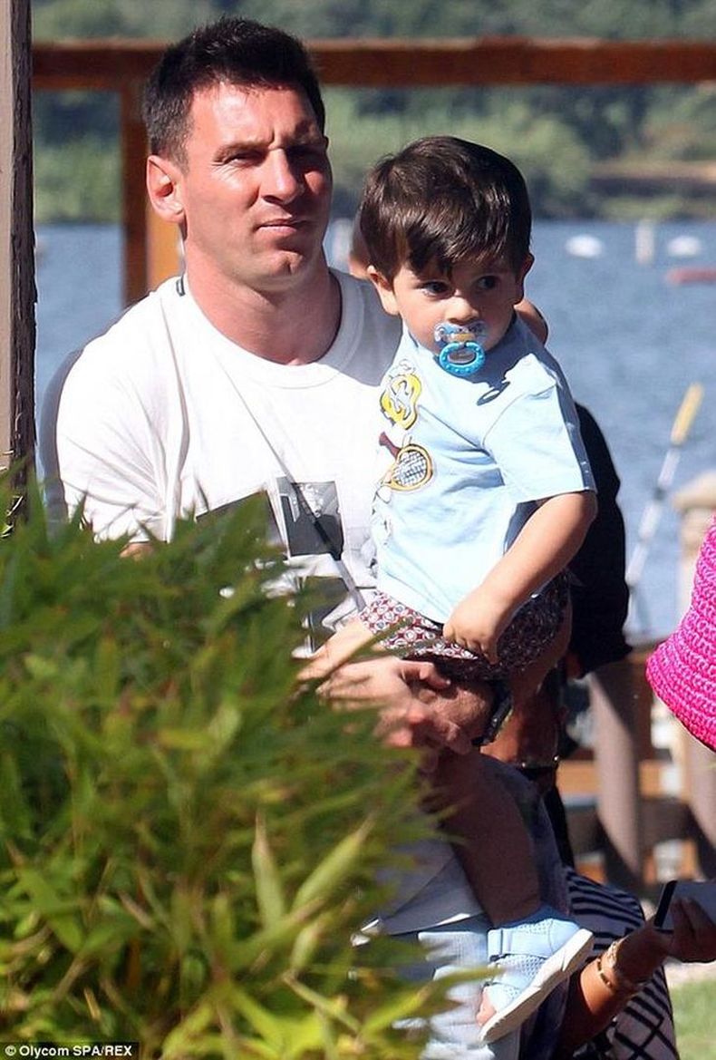 Thiago confirma que es Messi: sus primeras gambetas en las playas de Italia