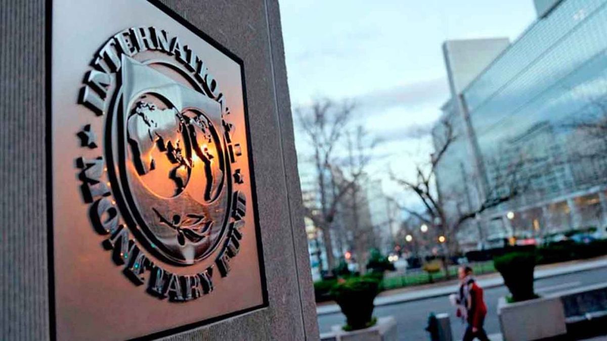 El Gobierno canceló el vencimiento de u$s2.700 millones con el FMI y ...