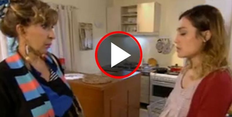 Geogina Barbarossa (Isa) y Mercedes Oviedo (Noelia) en Dulce amor, a ...