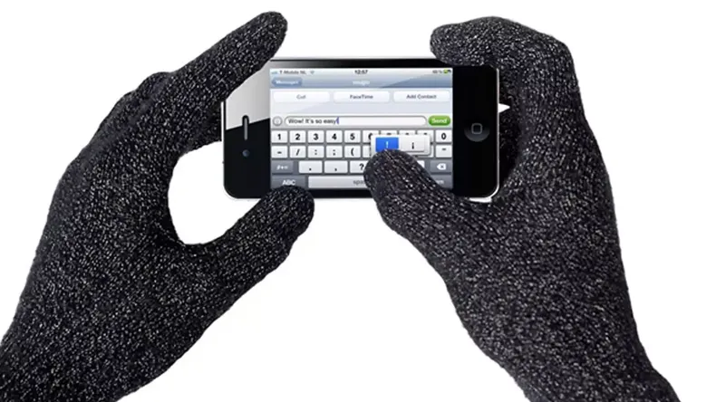 Para los días de frío: cómo usar el celular con los guantes puestos