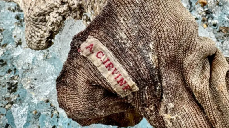 Hallaron el pie de un montañista inglés que desapareció hace 100 años ...