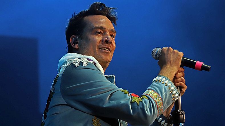 Chano subió conmovedoras fotos con su guitarra tras ser dado de alta