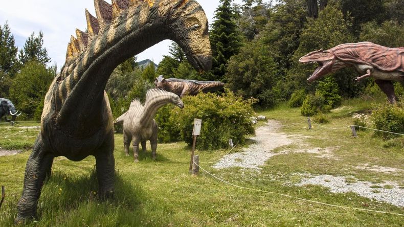 Vacaciones en Bariloche 2025: el parque de dinosaurios ideal para niños